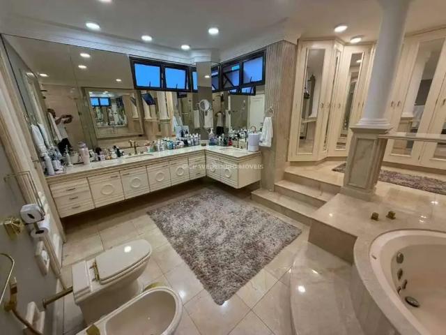 Apartamento para Venda em Uberaba/MG Mercês 4 Quartos