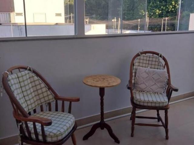 Apartamento para Venda em Uberlândia, Alto Umuarama, 2 dormitórios, 1 suíte, 2 banheiros, 2 vagas