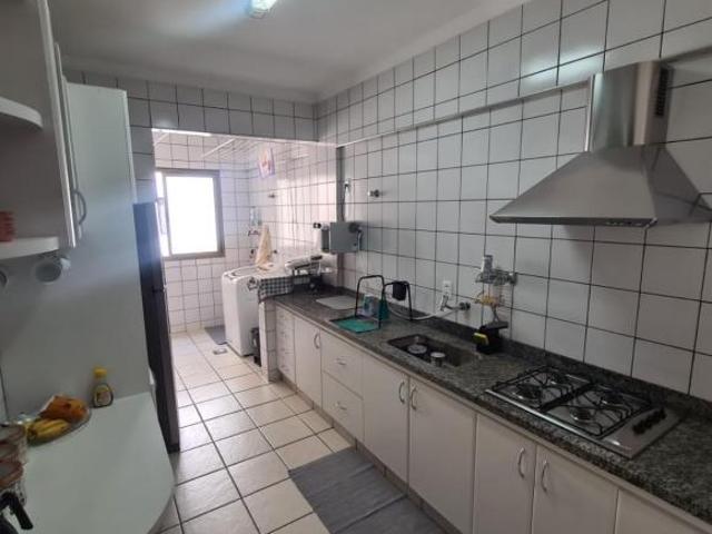 Apartamento para Venda em Uberlândia/MG 4 Dorm. 110 m2 Área Útil