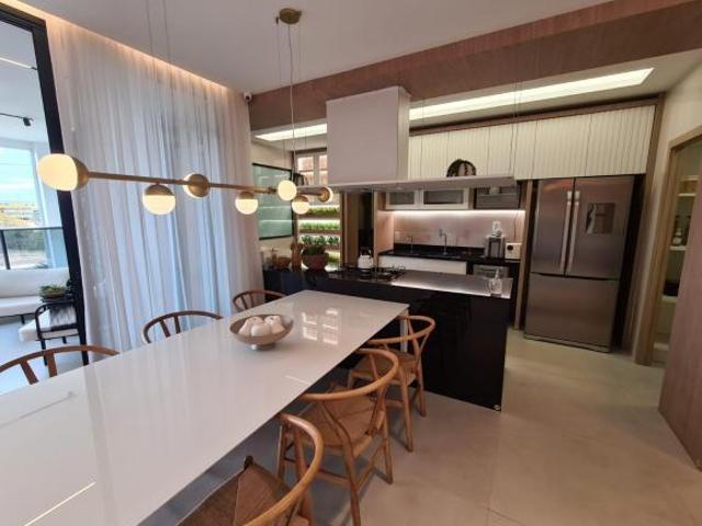 Apartamento para Venda em Uberlândia/MG 4 Dorm. 185 m2 Área Útil