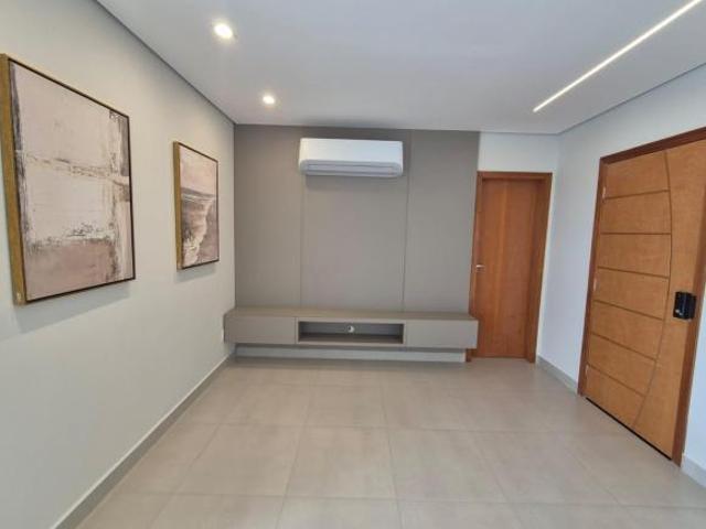 Apartamento para Venda em Uberlândia/MG 3 Dorm. 110 m2 Área Útil