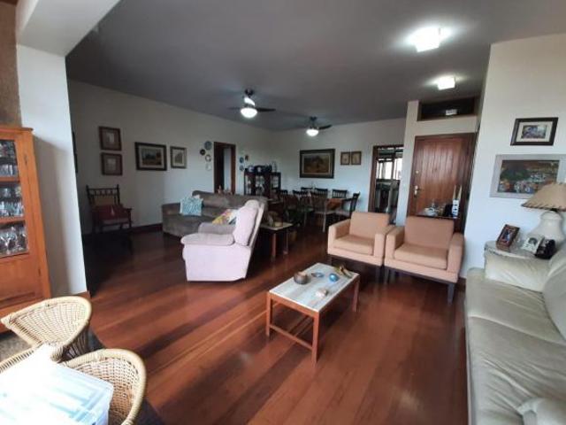 Apartamento para Venda em Uberlândia/MG 3 Dorm. 185 m2 Área Útil