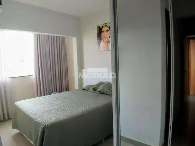 Apartamento para Venda em Uberlândia/MG Umuarama 3 Quartos