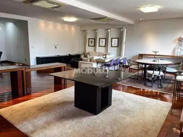 Apartamento para Venda em Uberlândia/MG Fundinho 4 Quartos
