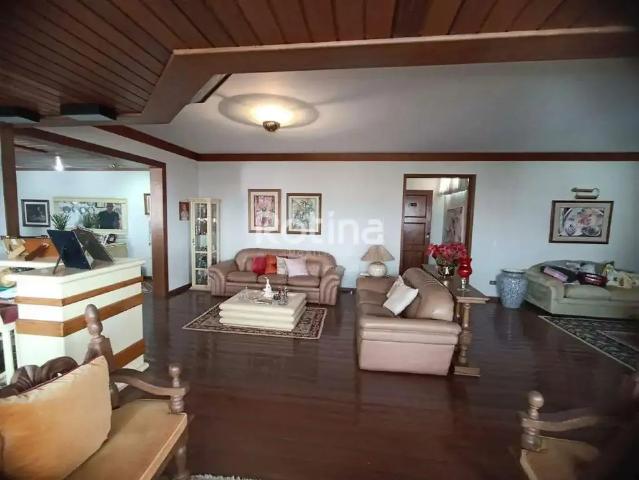 Apartamento para Venda em Uberlândia/MG Fundinho 4 Quartos