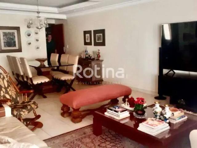 Apartamento para Venda em Uberlândia/MG Fundinho 4 Quartos