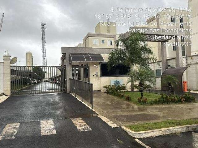 Apartamento para Venda em Uberlândia/MG Laranjeiras 2 Quartos