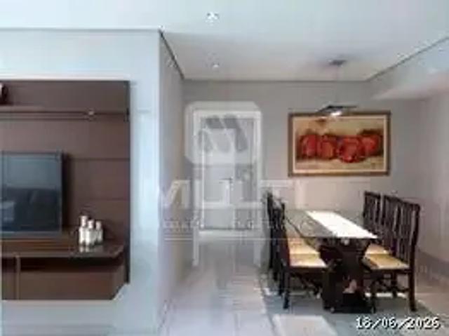 Apartamento para Venda em Uberlândia/MG Maracanã 3 Quartos