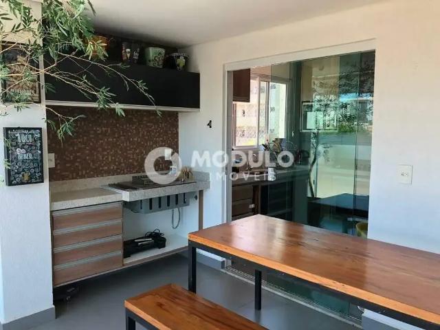Apartamento para Venda em Uberlândia/MG Saraiva 3 Quartos