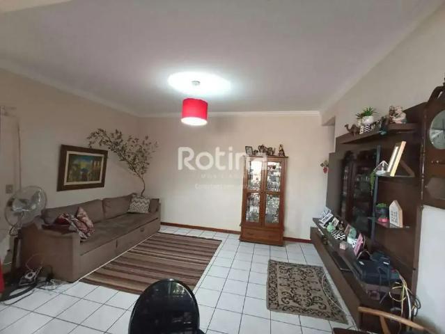 Apartamento para Venda em Uberlândia/MG Saraiva 3 Quartos