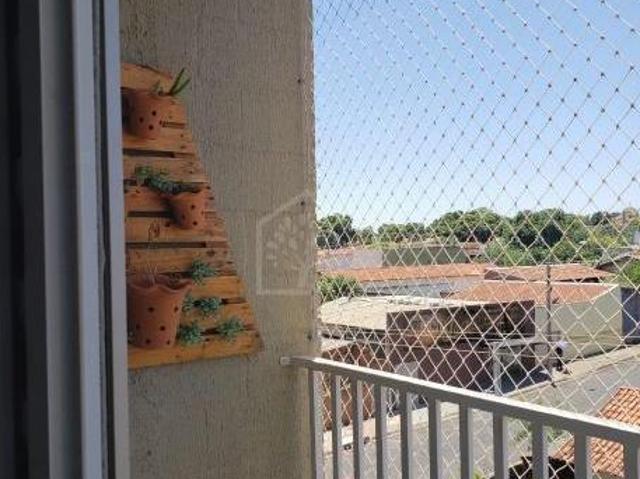 Apartamento para venda em Umuarama de 73.00m² com 2 Quartos e 2 Garagens