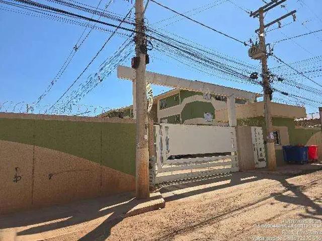 Apartamento para Venda em Valparaíso de Goiás/GO Setor de Chácaras Anhangüera B 2 Quartos