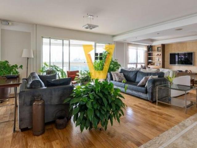 Apartamento para venda em Vila Andrade com 3 quartos, sendo 3 suítes, 260m²