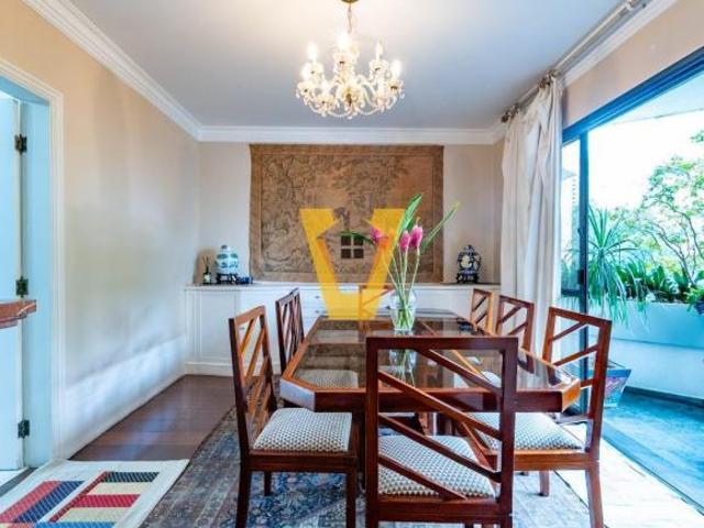 Apartamento para venda em Vila Andrade com 4 quartos, sendo 2 suítes, 200m²