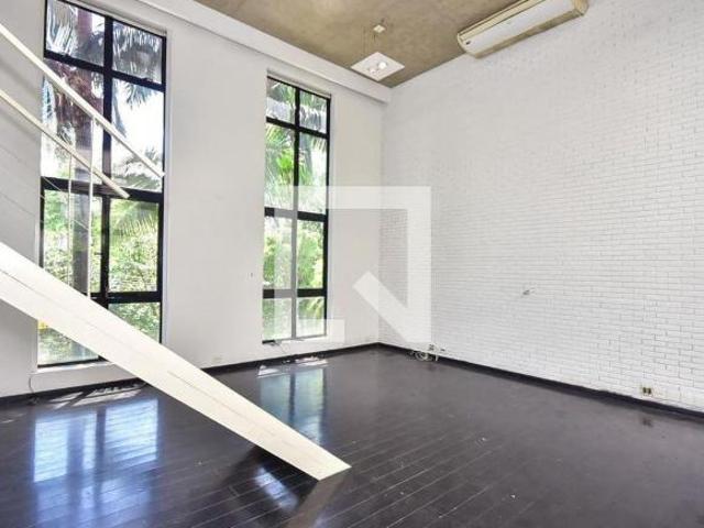 Apartamento para venda em Vila Andrade de 188.00m² com 1 Quarto, 1 Suite e 2 Garagens