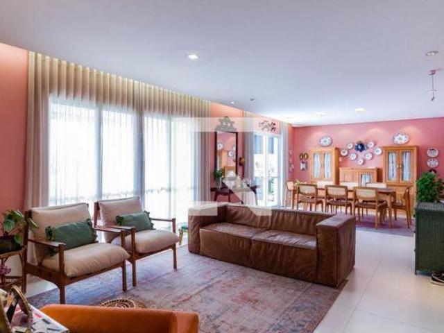 Apartamento para venda em Vila Andrade de 200.00m² com 4 Quartos, 3 Suites e 3 Garagens