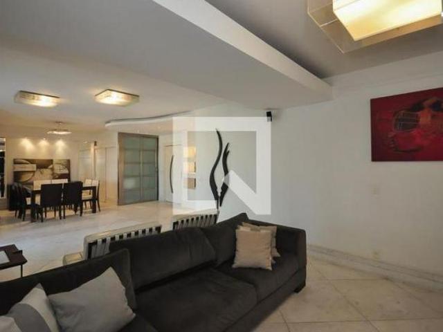 Apartamento para venda em Vila Andrade de 200.00m² com 3 Quartos, 3 Suites e 3 Garagens