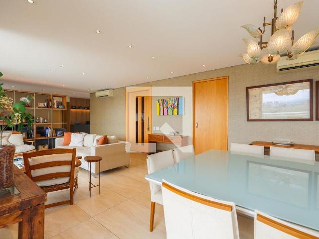 Apartamento para venda em Vila Andrade em São Paulo São Paulo de 200.00m² com 3 Quartos, 3 Suítes e 4 Garagens