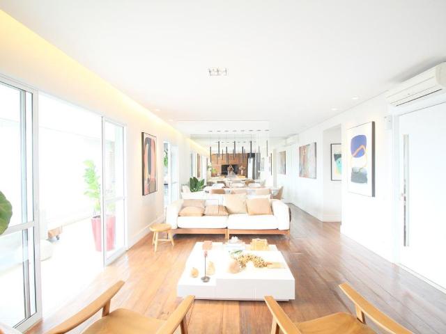 Apartamento para venda em Vila Andrade em São Paulo São Paulo de 200.00m² com 4 Quartos, 3 Suítes e 3 Garagens