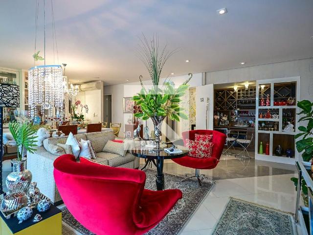 Apartamento para venda em Vila Andrade em São Paulo São Paulo de 211.00m² com 3 Quartos, 3 Suítes e 3 Garagens