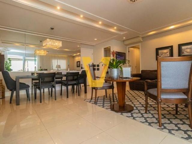 Apartamento para venda em Vila Alexandria com 3 quartos, sendo 3 suítes, 146m²