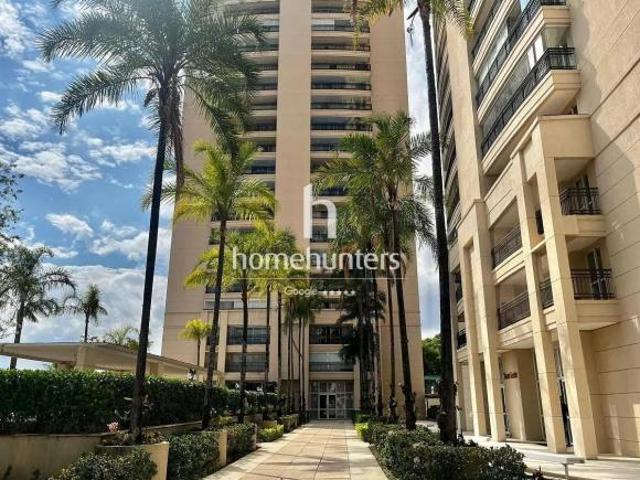 Apartamento para venda em Vila Brandina de 137.00m² com 3 Quartos, 2 Suites e 2 Garagens