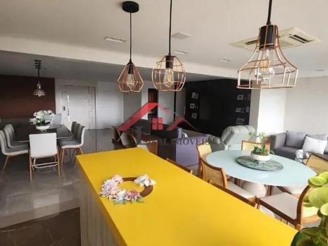 Apartamento para venda em Vila Gilda de 192.00m² com 3 Quartos, 2 Suites e 3 Garagens