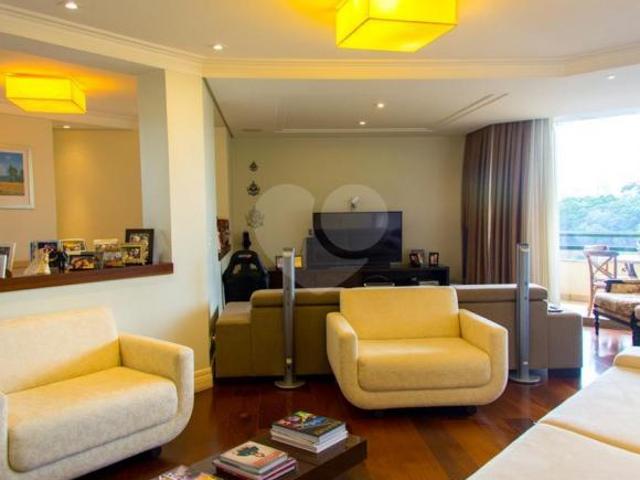 Apartamento para venda em Vila Gilda de 248.00m² com 3 Quartos, 2 Suites e 3 Garagens