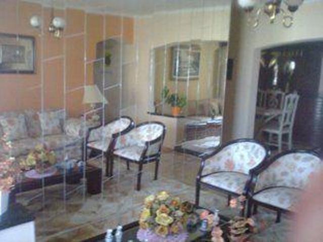 Apartamento para venda em Vila Granada de 125.00m² com 3 Quartos, 1 Suite e 2 Garagens