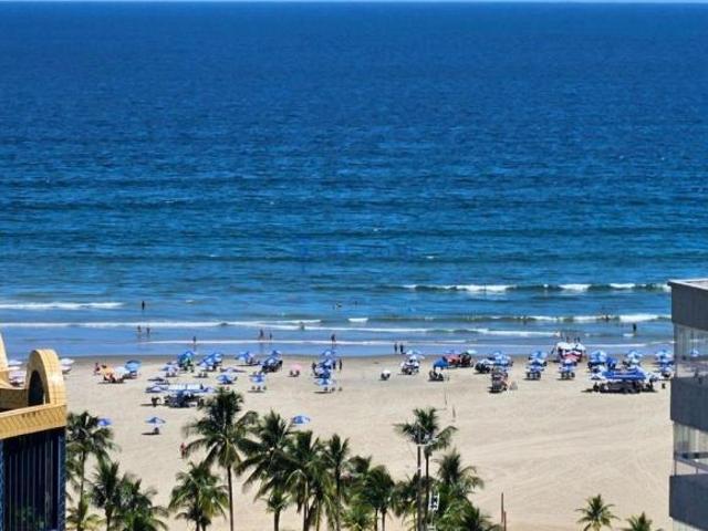 Apartamento para venda em Vila Guilhermina de 163.00m² com 4 Quartos, 4 Suites e 3 Garagens