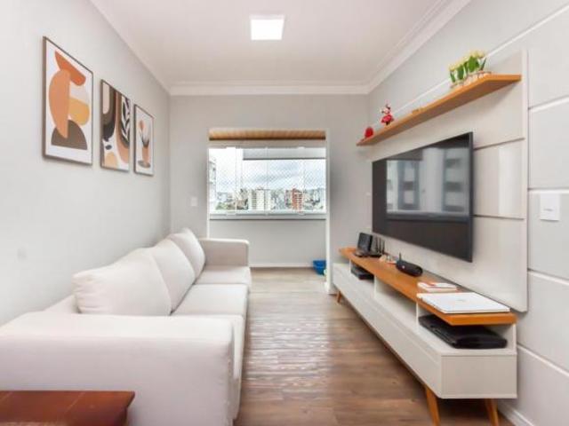 Apartamento para venda em Vila Gumercindo com 2 quartos, sendo 1 suíte, 65m²