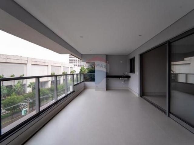 Apartamento para venda em Vila Do Golf de 191.00m² com 3 Quartos, 3 Suites e 3 Garagens