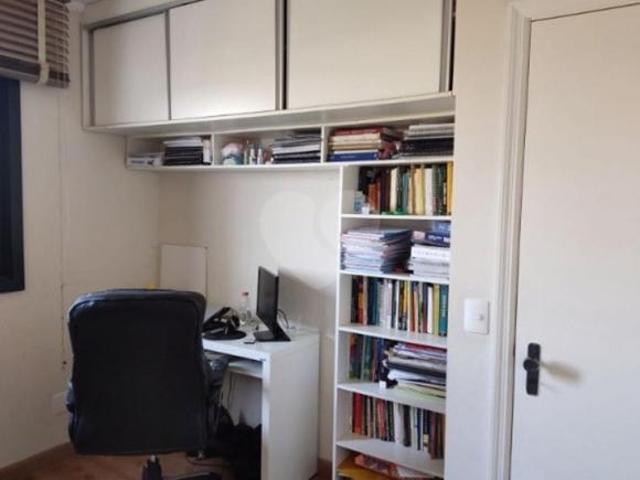 Apartamento para venda em Vila Das Hortências de 100.00m² com 3 Quartos, 1 Suite e 2 Garagens