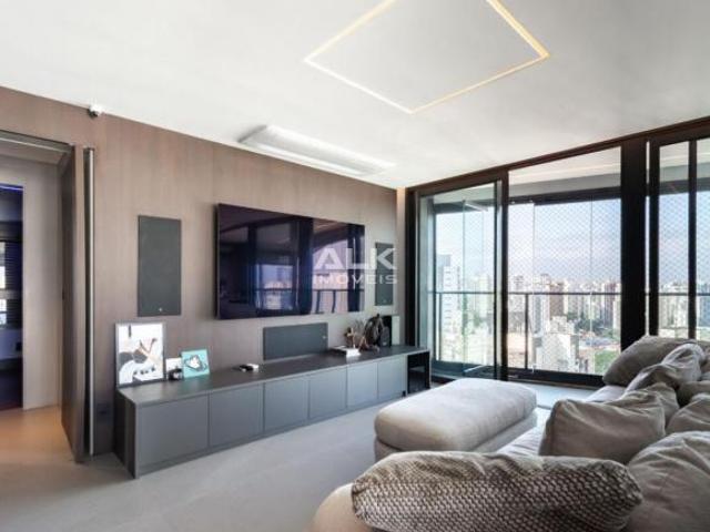 Apartamento para venda em Vila Olímpia com 2 quartos, sendo 2 suítes, 153m²