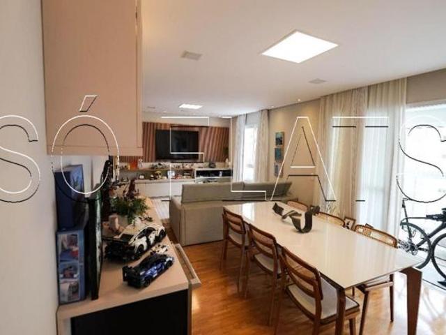 Apartamento para venda em Vila Olímpia de 210.00m² com 4 Quartos, 4 Suites e 3 Garagens