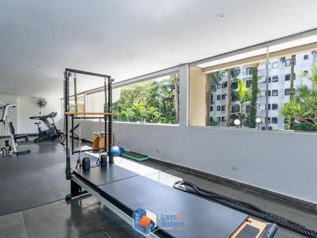Apartamento para venda em Vila Morumbi com 3 quartos, sendo 2 suítes, 271m²
