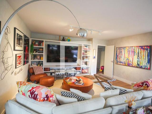 Apartamento para venda em Vila Morumbi em São Paulo São Paulo de 210.00m² com 3 Quartos, 2 Suítes e 4 Garagens