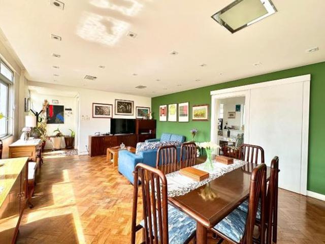 Apartamento para venda em Vila Mariana com 3 quartos, sendo 1 suíte, 159m²