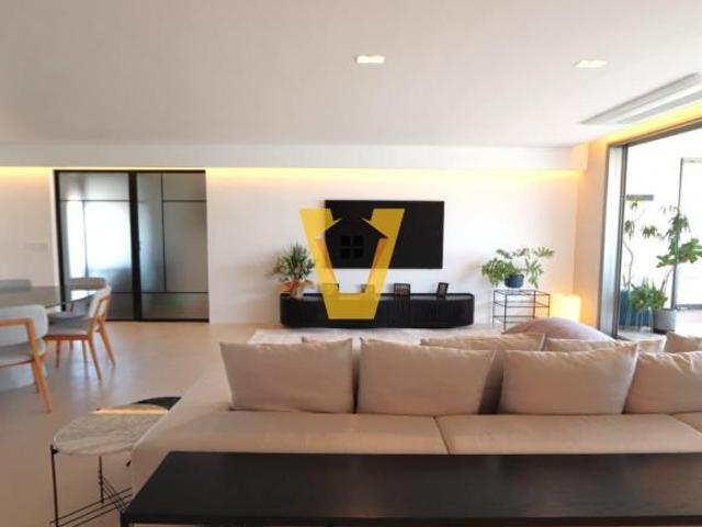 Apartamento para venda em Vila Mariana com 3 quartos, sendo 3 suítes, 181m²