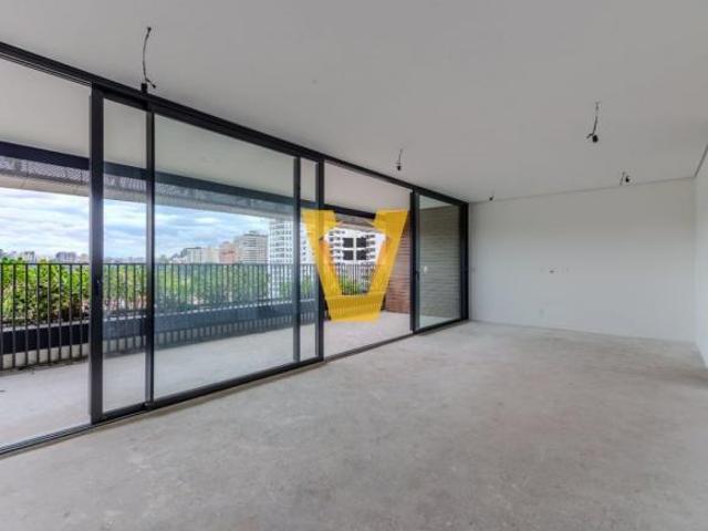 Apartamento para venda em Vila Nova Conceição com 3 quartos, sendo 3 suítes, 175m²