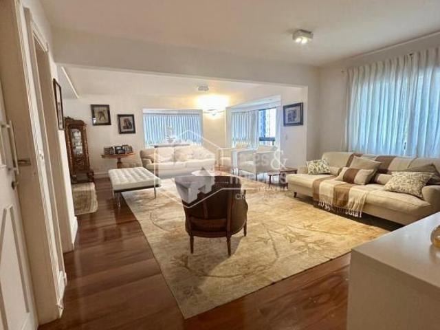 Apartamento para venda em Vila Nova Conceição com 3 quartos, sendo 3 suítes, 207m²