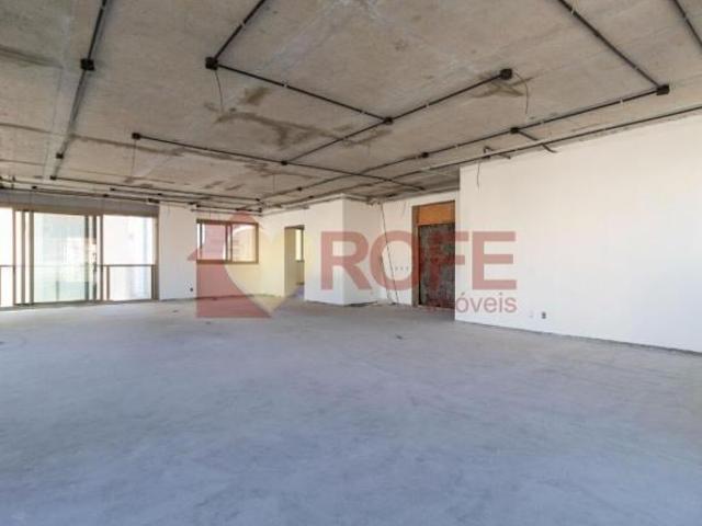 Apartamento para venda em Vila Nova Conceição com 3 quartos, sendo 3 suítes, 352m²