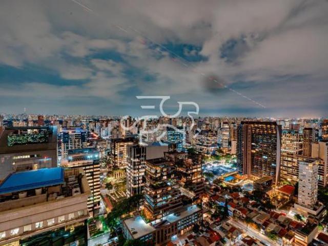 Apartamento para venda em Vila Nova Conceição de 172.00m² com 2 Quartos, 2 Suites e 3 Garagens