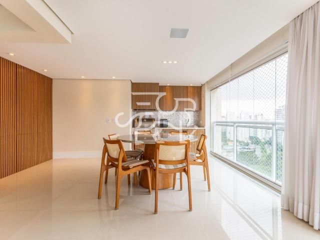 Apartamento para venda em Vila Nova Conceição em São Paulo São Paulo de 157.00m² com 3 Quartos, 3 Suítes e 3 Garagens