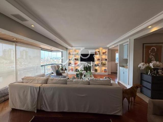Apartamento para venda em Vila Sônia de 190.00m² com 3 Quartos, 3 Suites e 3 Garagens
