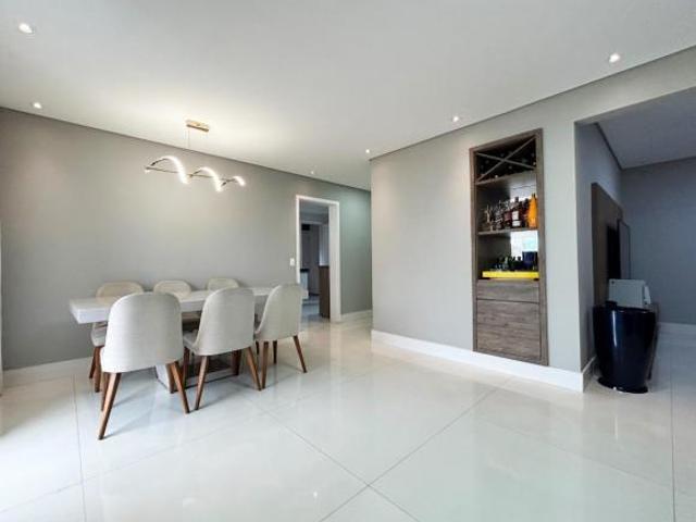 Apartamento para venda em Vila Santo Antônio com 3 quartos, sendo 1 suíte, 114m²