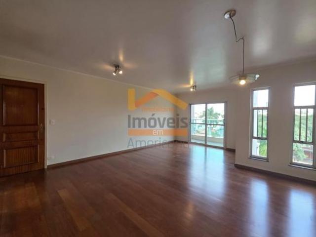 Apartamento para venda em Vila Santo Antônio de 110.00m² com 3 Quartos, 1 Suite e 1 Garagem
