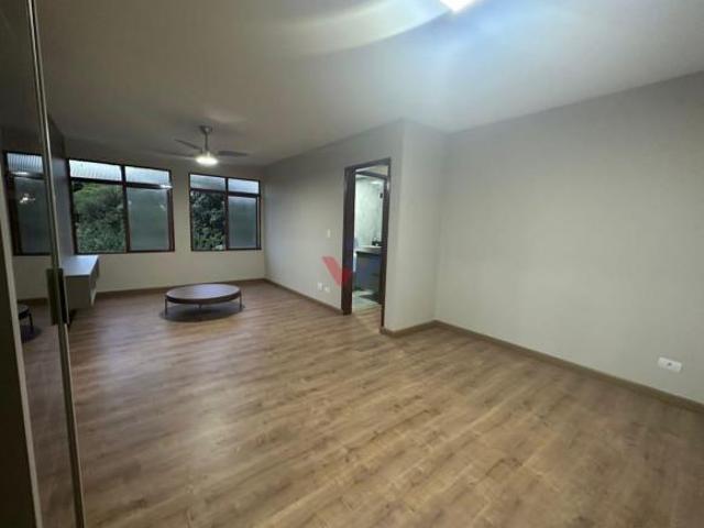Apartamento para venda em Vila Santo Antônio de 114.00m² com 3 Quartos e 1 Garagem