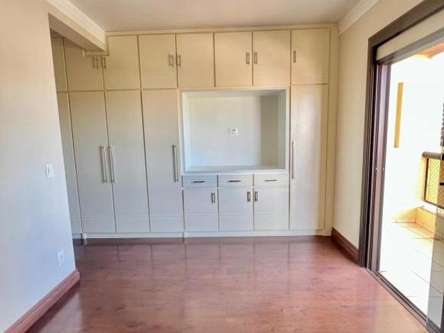 Apartamento para venda em Vila Santa Helena de 234.00m² com 3 Quartos e 2 Garagens