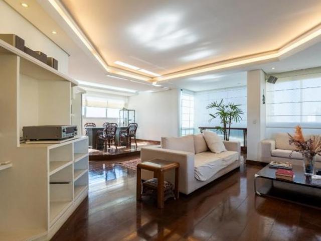 Apartamento para venda em Vila Suzana com 4 quartos, sendo 2 suítes, 198m²